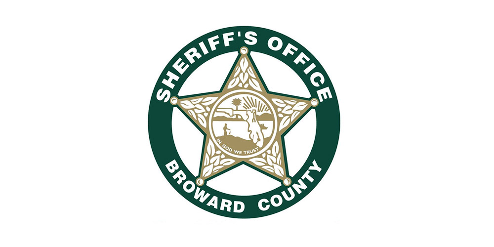 Broward Deputies Ordered to Set Up Perimeter Outside Marjory Stoneman ... Broward Deputies Ordered to Set Up Perimeter Outside Marjory Stoneman ...